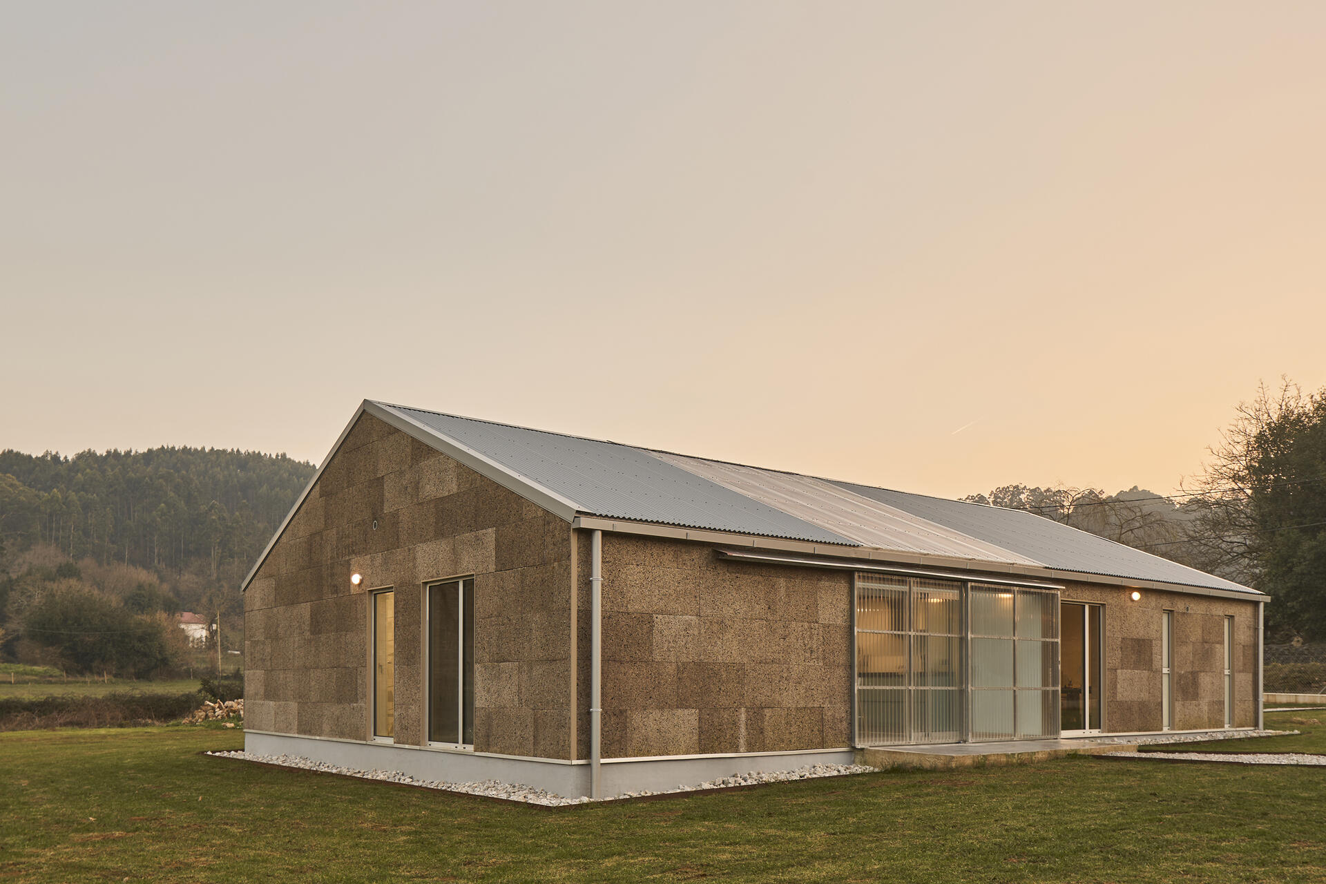 The Cork and Wood House | Linka News